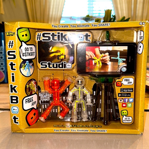 Zing | Toys | Stikbot Zanimation Studio 2 Stikbots And Phone Stand ...